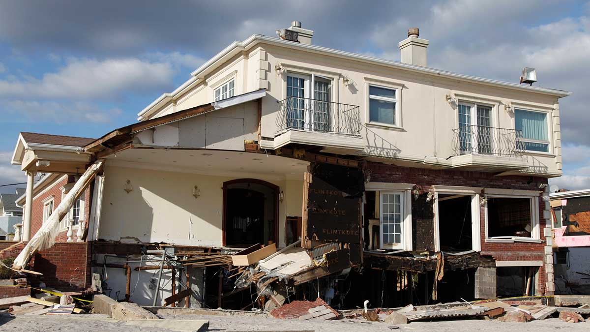 Hurricane Damage Repair: A Step-by-Step Guide
